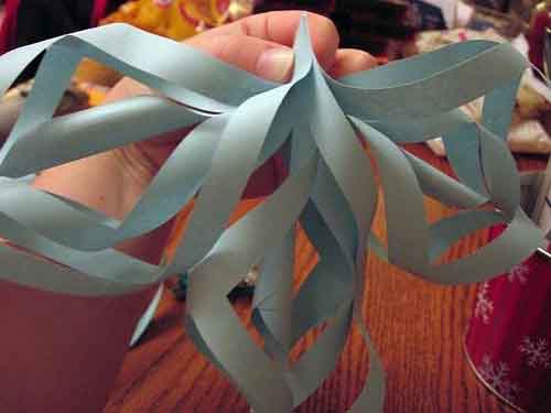 Paper snowflakes | Activities | Scouts