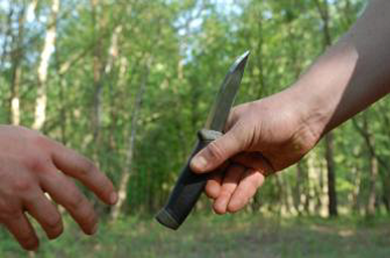 Some additional tips for safe knife use | Scouts