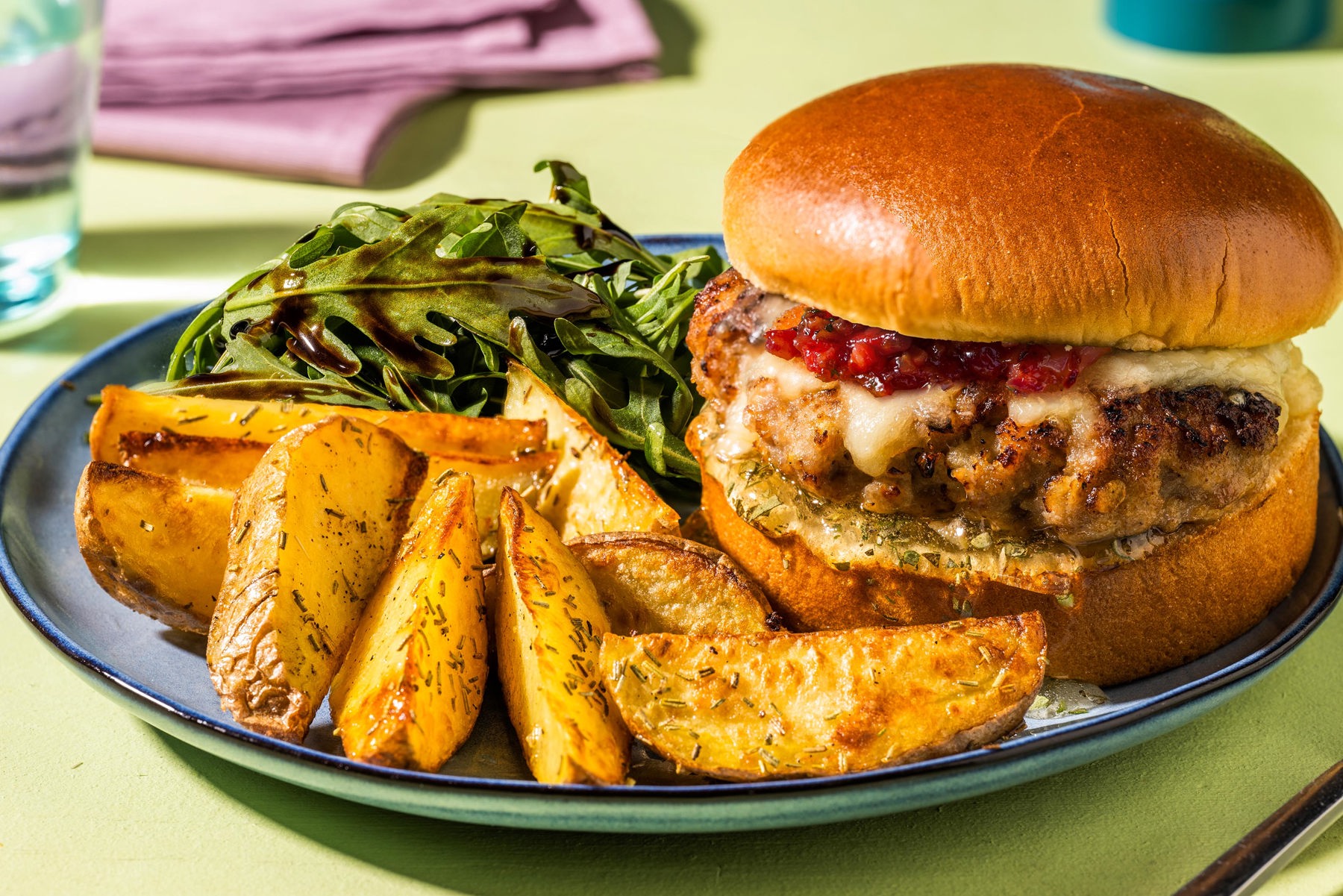 Cook pork and apple burgers | Activities | Scouts